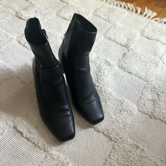 Steve Madden | Shoes | Steve Madden Black Ankle Booties Square Toe ...